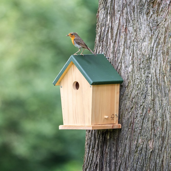 Minnesota Nest Box 32mm with Wooden Roof